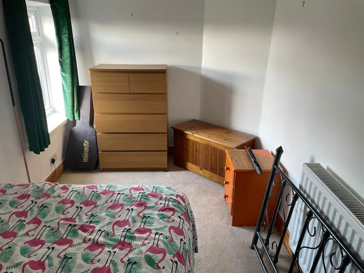 Medium Size Double Bedroom - Bristol