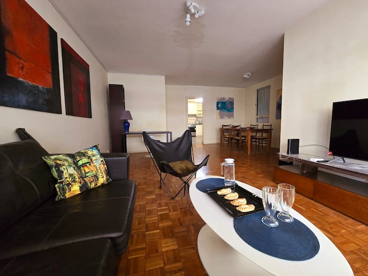 The Monarch's Retreat. 2br, 2 Balcon, Flex Check - Buenos Aires