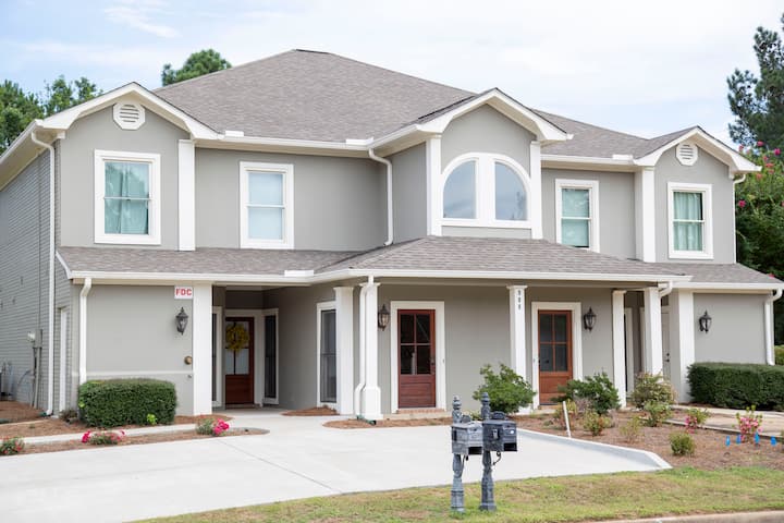 Ground Floor Golf Course Condo - オックスフォード, MS