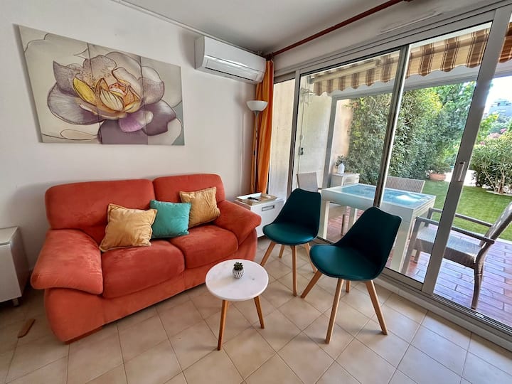 Charmant Appartement De Type T2 - Agay