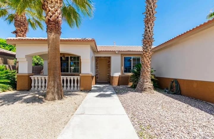 Indio Winter Oasis! Location & Best Weather! - Indio, CA