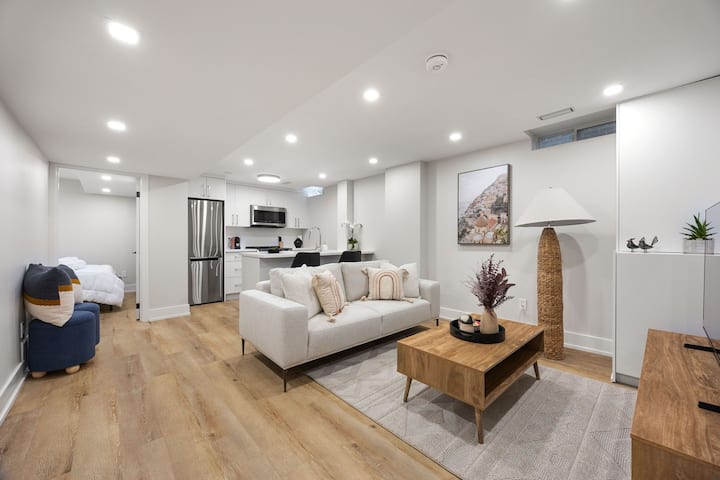 Brand New Suite In Richmond Hill - Vaughan