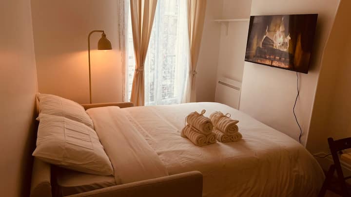 Studio Apartment In Paris - AccorHotels Arena
