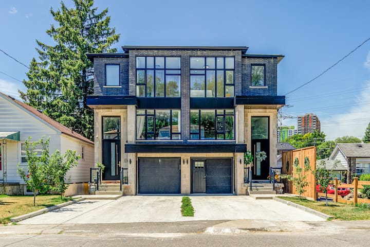 Luxurious Modern City House - Toronto
