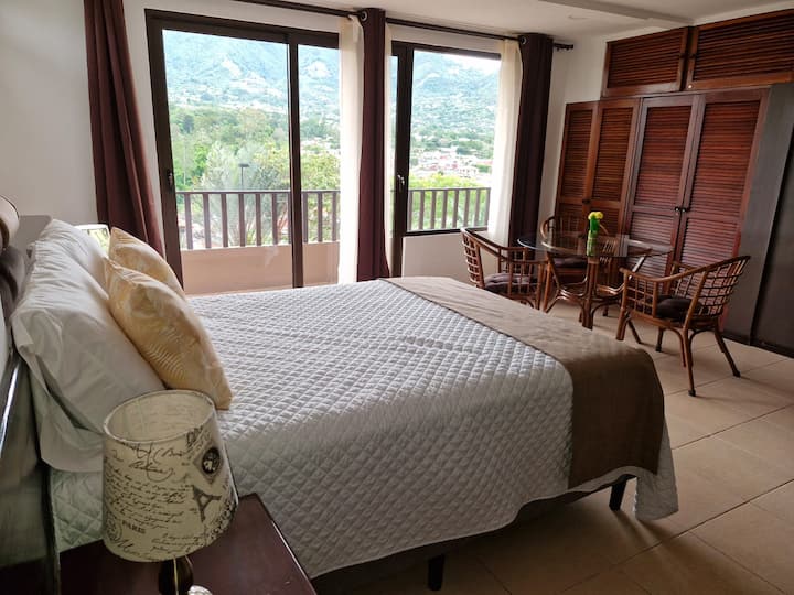 Room 6 Balcony, Without Breakfast, No Smoking! - San José
