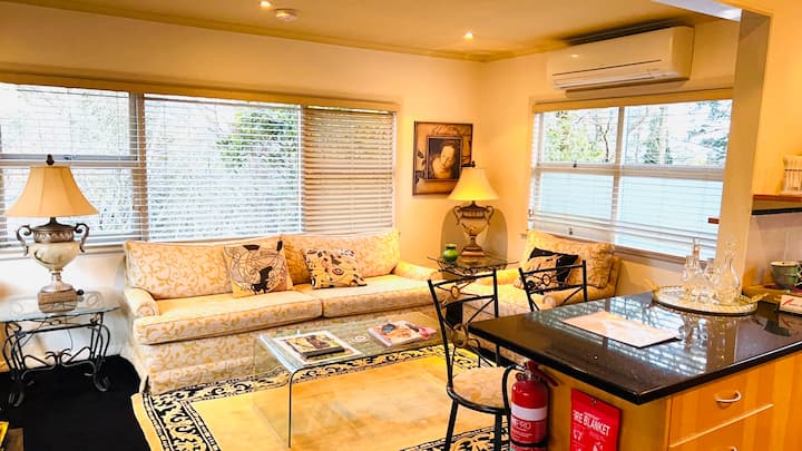 Leura's Magical Manderley - 1 Bedroom Unit - Leura