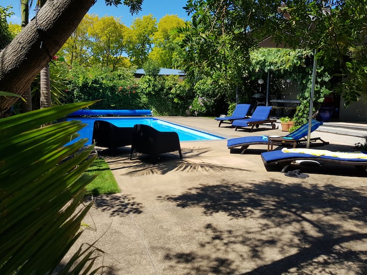 Village Apartment, Just Steps From  Center Of Town - Hastings, New Zealand