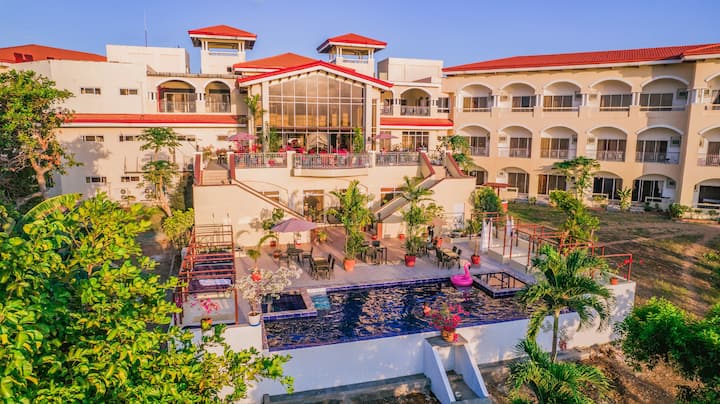 Amazing  Queen Room With Bayview (204) - Puerto Princesa