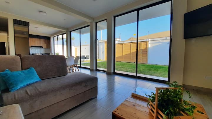 Casa Con Piscina Y Vista A Duna A/c - Perú