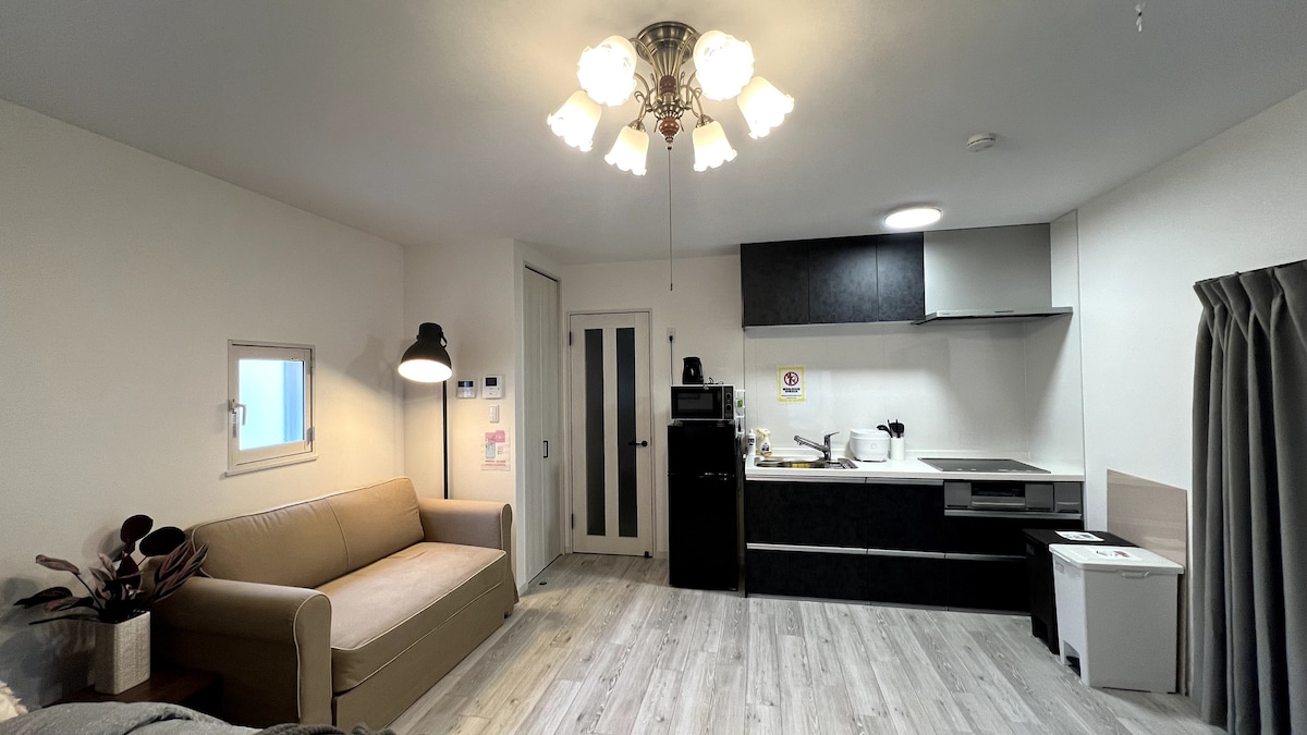 JR loop line 5 min walk!3 minutes by bus stop!2 rooms 45 ㎡!Namba Osaka ...