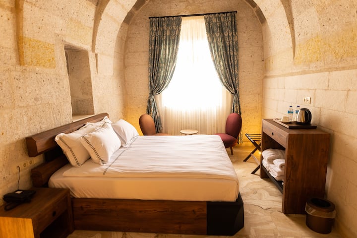 Pureprestige Premium Cave Suite - Nar