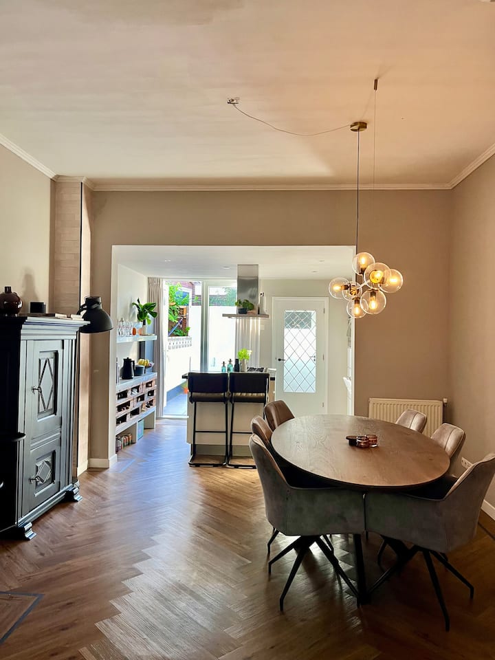 Entire 3-floor House With Garden - Utrecht