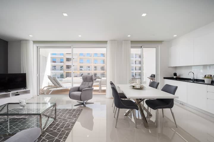 Fresh And Stylish Lagos Apartment, Adega 7-2b - Lagos