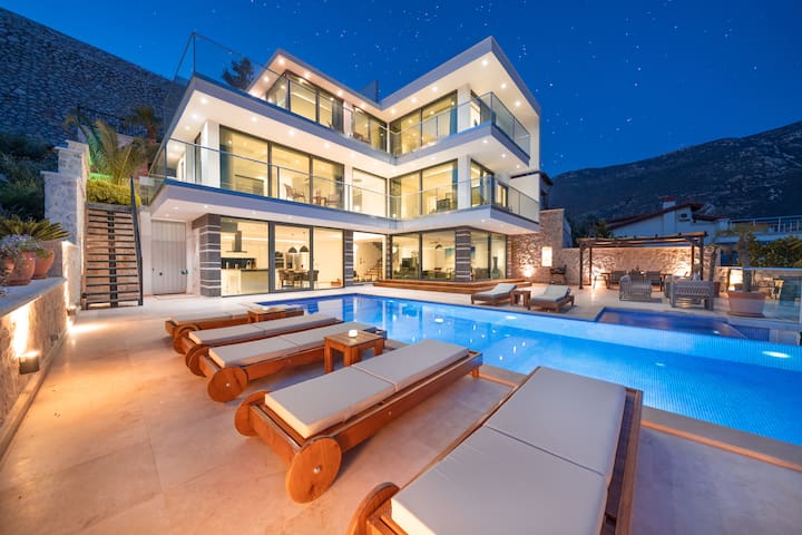 8 Kişilik Lüks - Havuz - Sauna - Hamam - Jakuzi - Kalkan