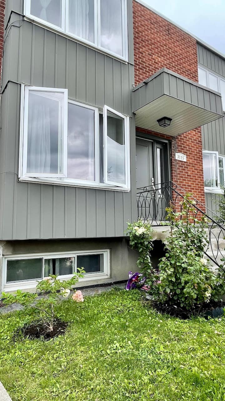 Le Bachelor Du Voyageur - Longueuil