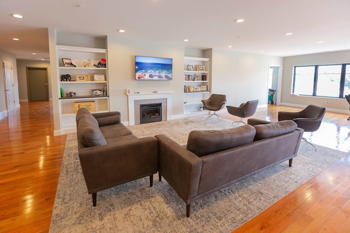 Walking Distance To Notre Dame! No Cleaning Fee! - 사우스벤드