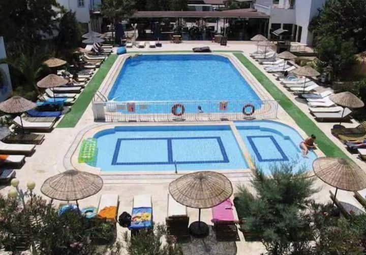Apartment Room W Shared Pool In Bodrum Gumbet - Bodrum