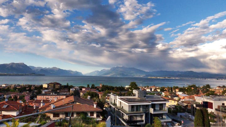 Lake View Penthouse Desenzano - Sirmione