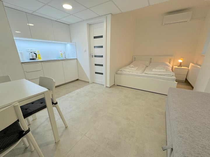 Krásny Byt - Apartmán 1 V Srdci Centra - Bratislava