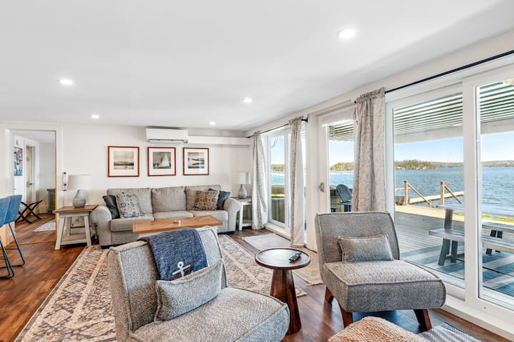 Harbor Cottage - Colchester, VT