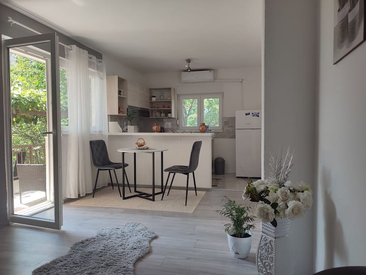 Kuća Na Rijeci Neretvi - Mostar