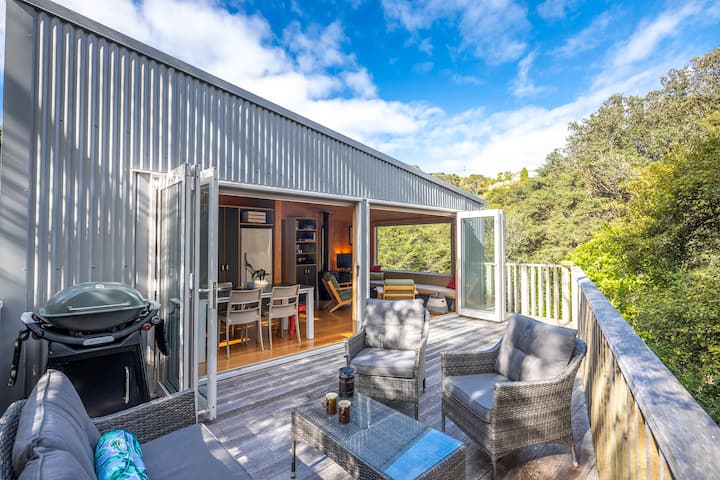 Feather's Nest, Oneroa | Be My Guest - Waiheke Island
