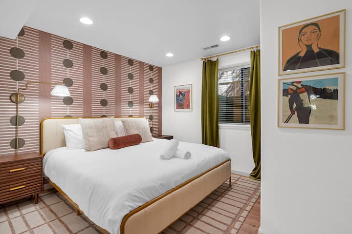The Quince-2 Bd/2ba Sleek Denver Basement Suite - Denver, CO