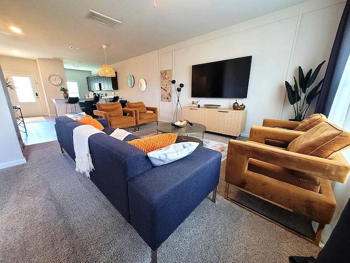 Exclusive Luxury Dallas Retreat. - Lancaster, TX