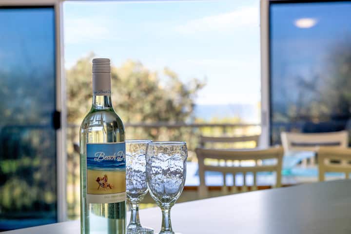 3bed Oceanview Surfside Resort - Mooloolaba