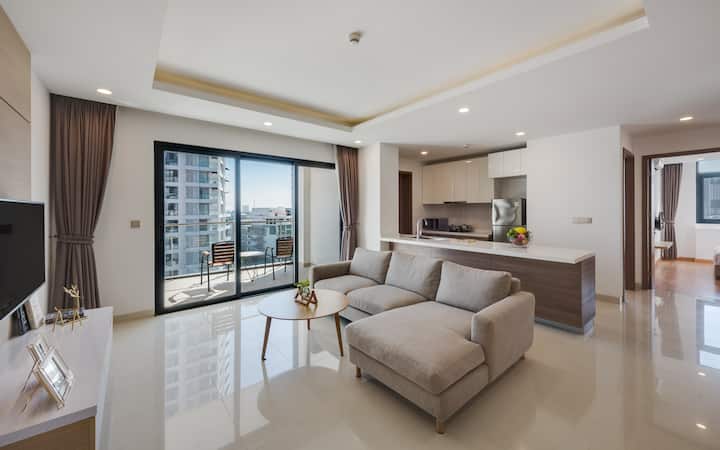 Central Serviced Apt 2bedroom-phnom Penh-pool/gym - Nom Pen