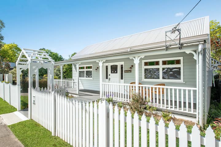 Rosemill Cottage Berry - Berry