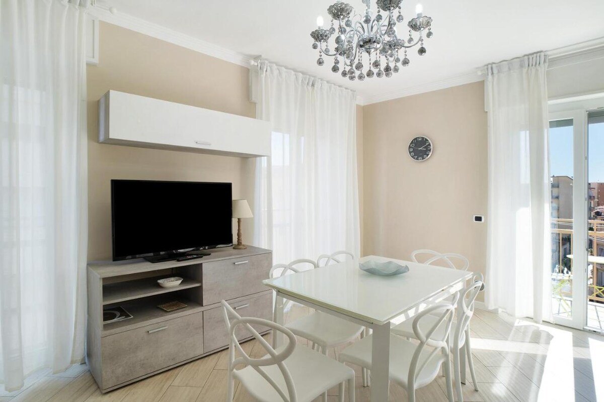 B151 Colombo - Fabulous central accommodation - Apartments for Rent in ...