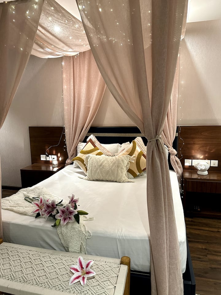 The Cute Canopy Experience| Netflix| Balcony - Gurgaon