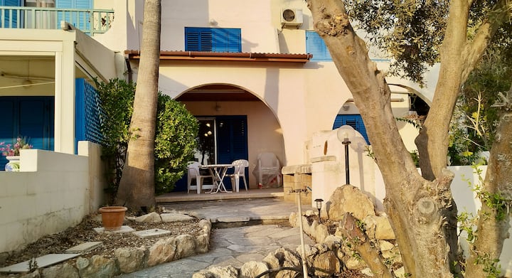 Holiday House In Paphos | Tomb Of The Kings - Paphos