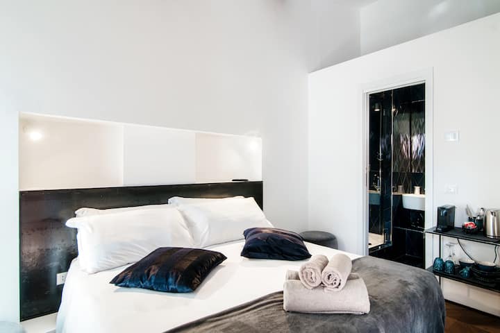 Caesar Junior Suite - By "The House Of Travelers" - Como
