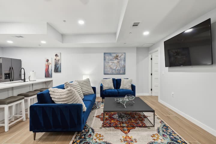 Chic 2br/2ba Dallas Apartment - Dallas, TX