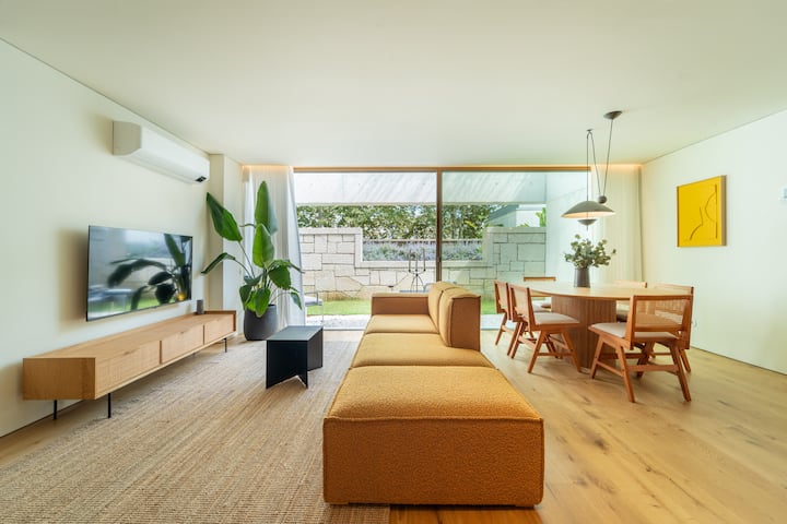 The Dandelion - Luxe 2b With Garden + Pool Access - Porto