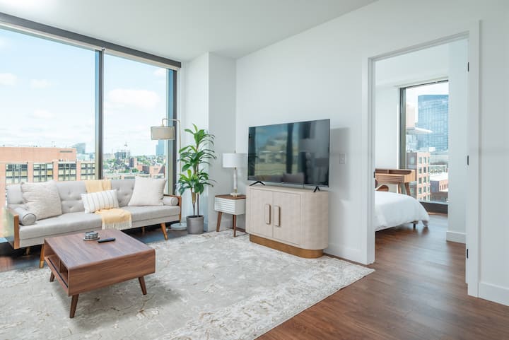Back-bay 2br Penthouse W Roof Top & Gym & Office - Boston, MA