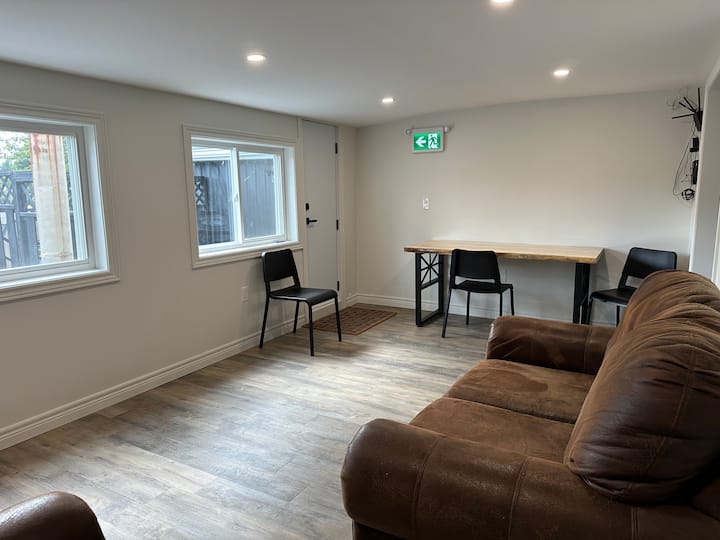 Beach Town Rentals Room 3 - Simcoe