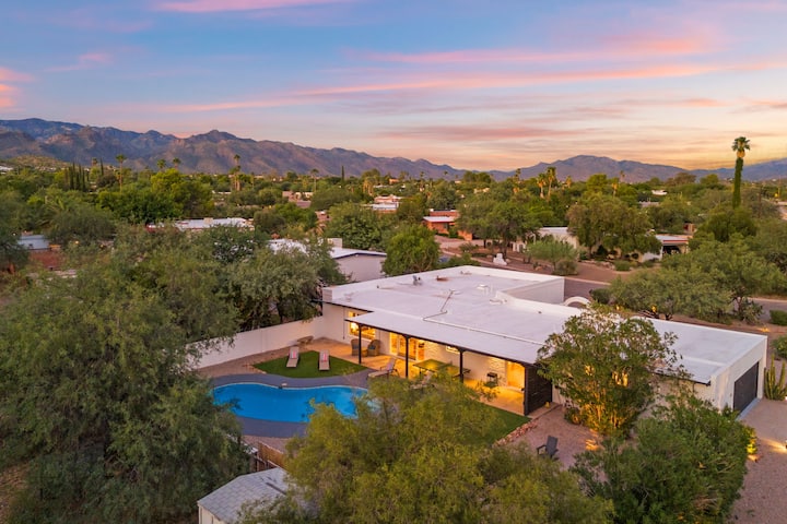 Sabino Canyon- Pool, Firepit, Ping Pong Epic - Catalina Foothills, AZ