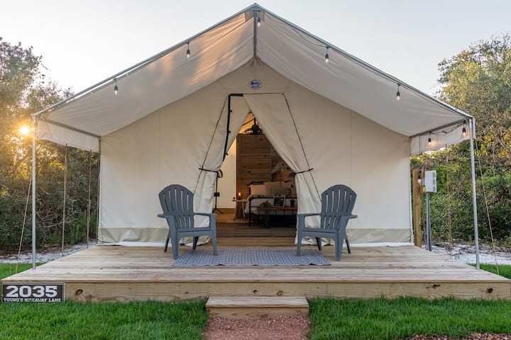 Unique, One-of-a-kind Glamping - Orange