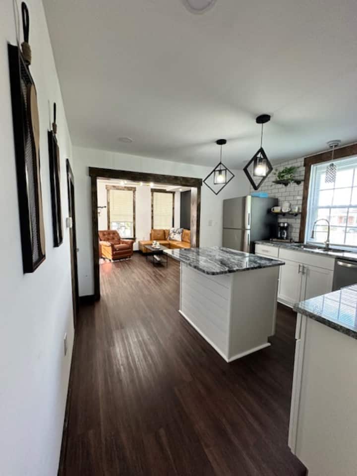 Orange Aid Cottage - Lancaster