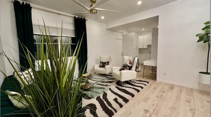 Luxury Duplex W/patio - Temecula, CA