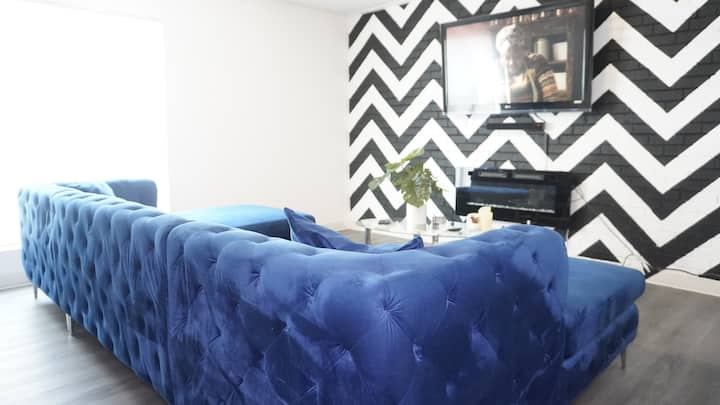 Modern Airport Retreat Stylish & Convenient - Riverdale, GA