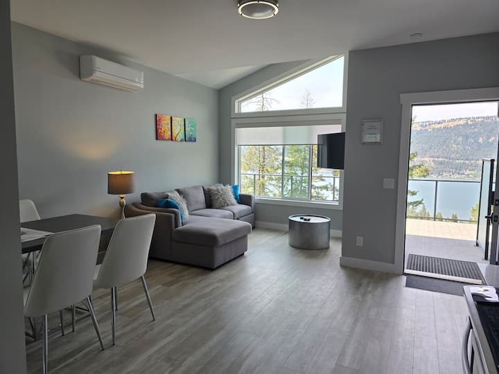 Luxury Modern Loft #2 - Lake Country