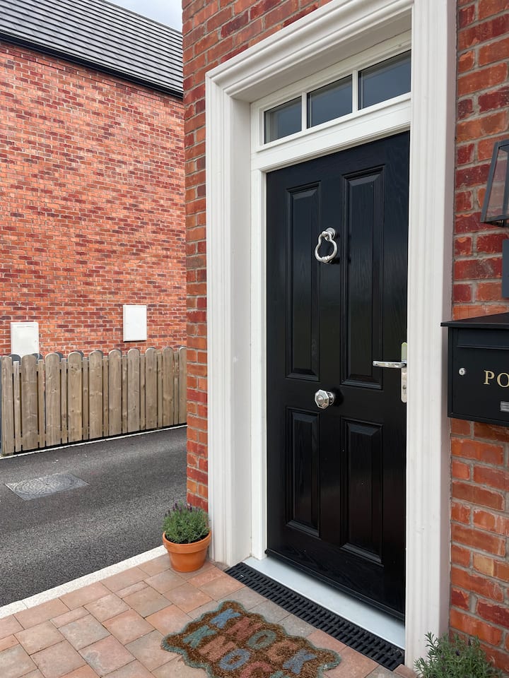 Modern Bright North Coast Home. - Coleraine