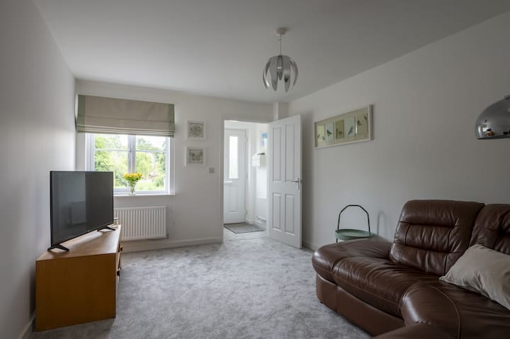 Cosy 3 Bed Near Beaches, Cardiff & Brecon Beacons - Bridgend