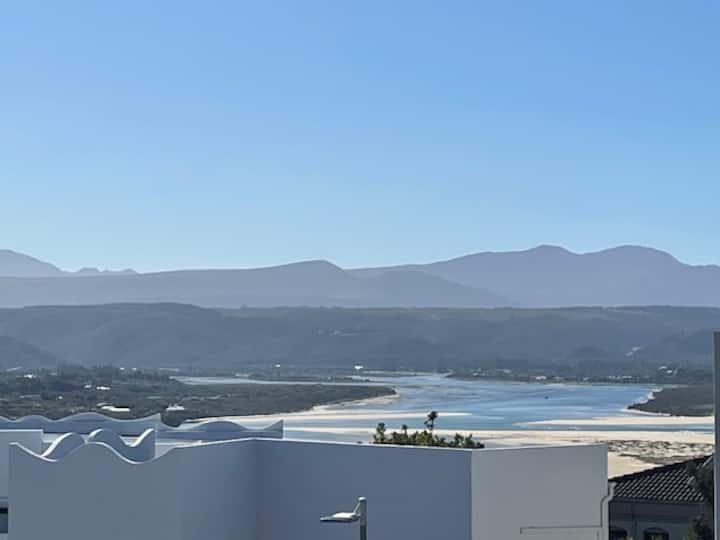Central Location! Views! - Plettenberg Bay