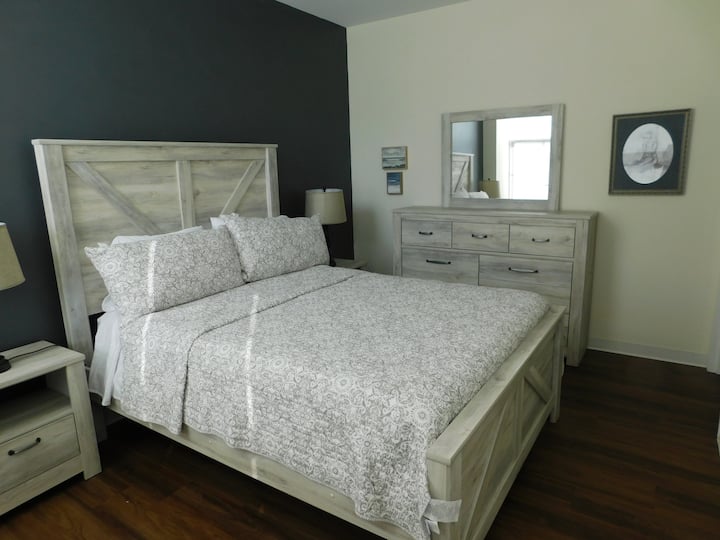 New Haven Apartment Near Yale And New Haven Green - New Haven, CT