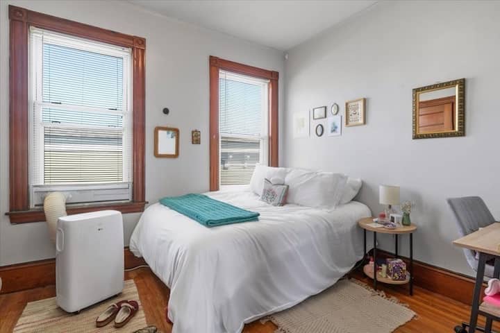 X21d, Spacious Room Near Hms/longwood Hospitals - Boston, MA